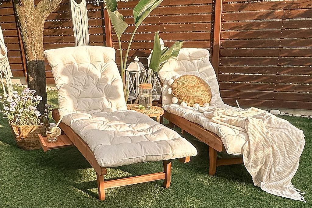 Discover Your Perfect Sun Lounger at Aosom Canada - Aosom