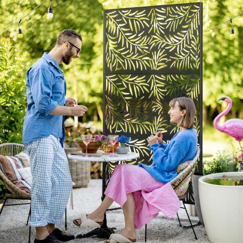 8 Best Privacy Screen Panels for Outdoor Living - Aosom